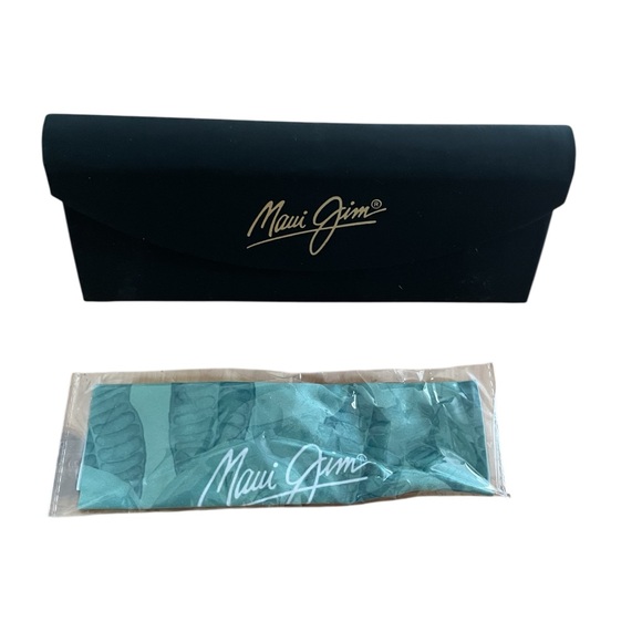 Maui Jim | Accessories | Maui Jim Black Large Trifold Sunglasses Case ...